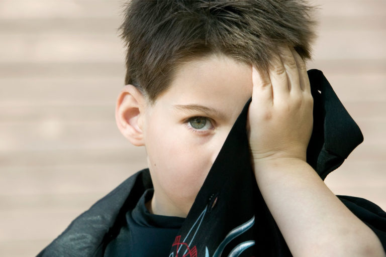 Lapsi puri päiväkodissa – pitääkö hoitajan tehdä vaaratilanneilmoitus ...