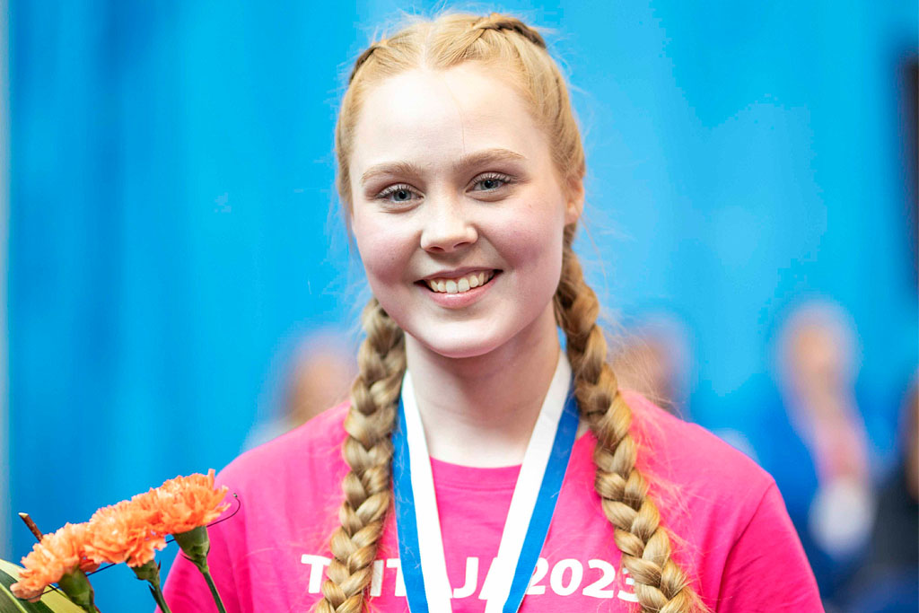 Lähihoitajalajin voittaja Eveliina Karhu: ”Lääkelaskutehtävästä jäi ...